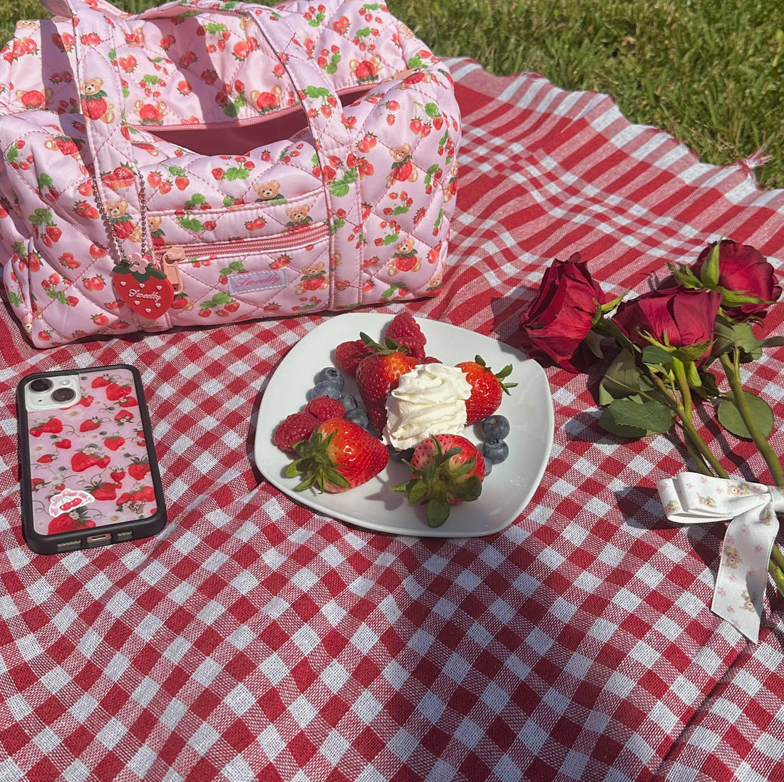 strawberry bear handbag – sweetly